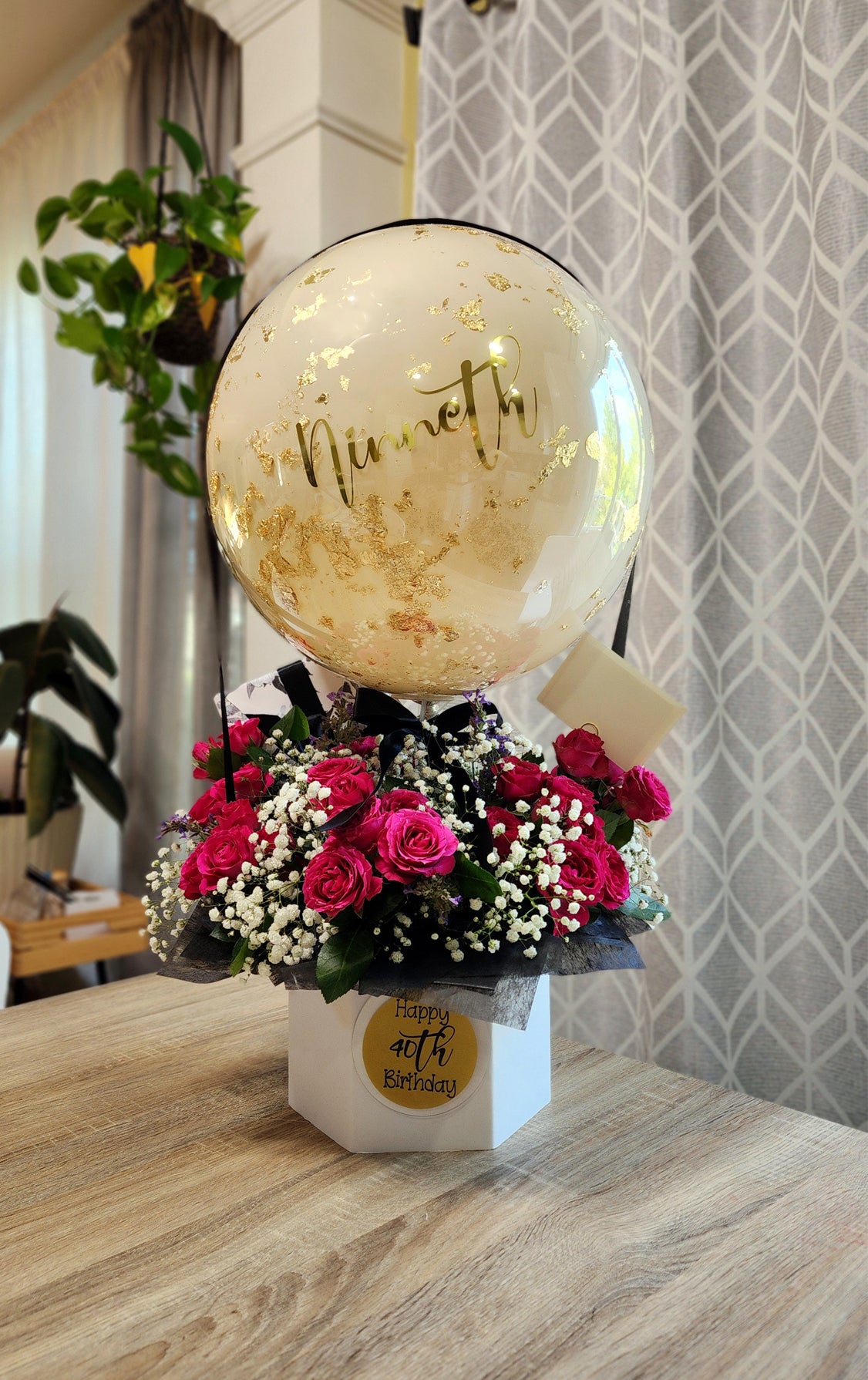 Hot air balloon bouquet store